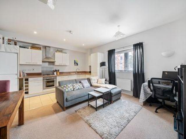 1 Bedroom Apartment Upper Tooting England 103618221