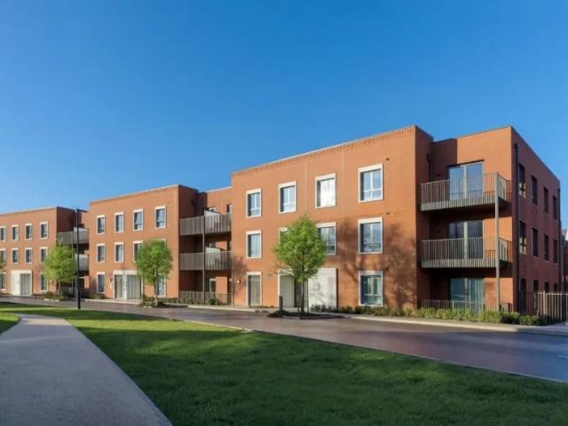 1 Bedroom Apartment Wandsworth London 102954361