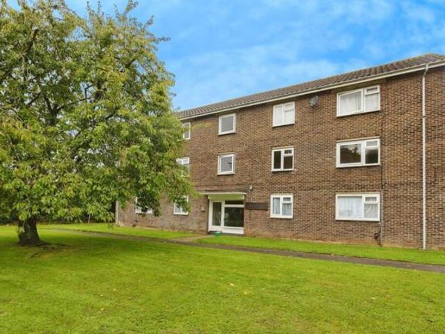 1 Bedroom Apartment Waterlooville Hampshire LS98765984