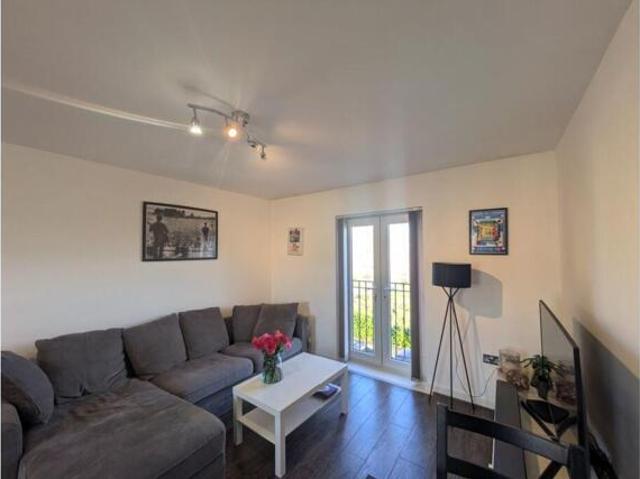 1 Bedroom Apartment Watford Hertfordshire 99237245