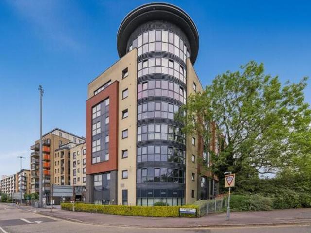 1 Bedroom Apartment Watford Hertfordshire 99381039