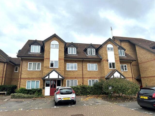 1 Bedroom Apartment Watford Hertfordshire 99986147