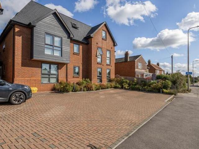 1 Bedroom Apartment West Berkshire West Berkshire 100733757