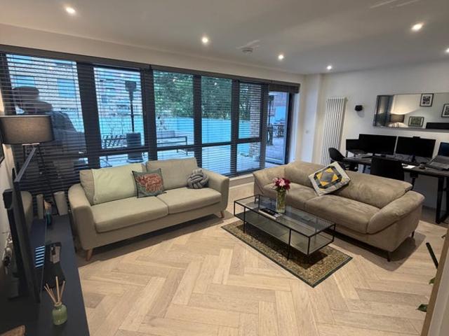1 Bedroom Apartment with Private Terrace