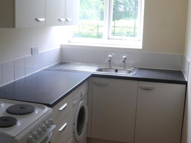 1 Bedroom Apartment 201 Gibbins Rd West Midlands 99224233