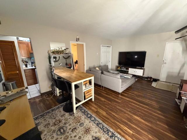 1 Bedroom ApartmentAvailable for Sublease