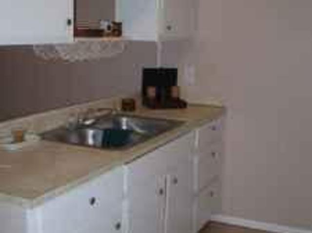 1 bedroom apartments with Utilities Included Clarkston & Grand Blanc