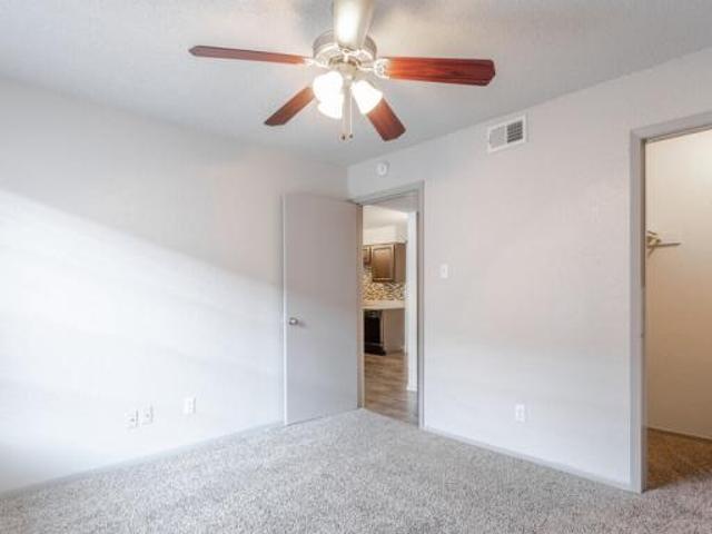 1 bedroom, Arlington TX 76006 LS77111370