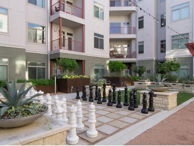 1 bedroom, Austin TX 78702 LS61687642