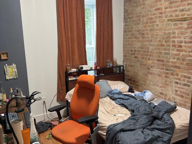 1 Bedroom available in a 3 bedroom August 1st