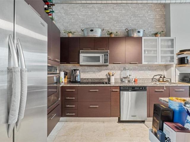 1 bedroom, Aventura FL 33180 82458564