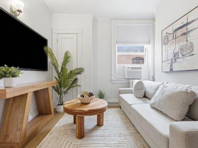 1 bedroom, Boston MA 02108 105106562
