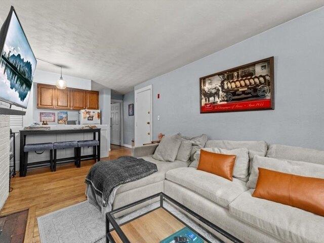1 bedroom, Boston MA 02114 102860591