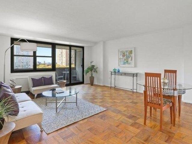 1 bedroom, Boston MA 02114 103809493