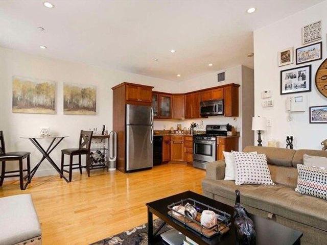 1 bedroom, Boston MA 02113 102634179