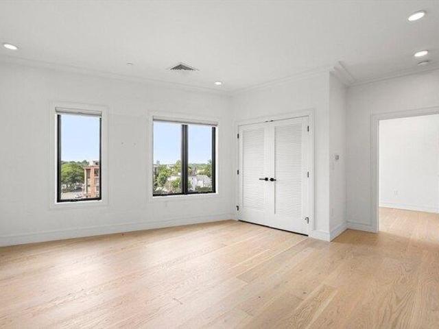 1 bedroom, Boston MA 02135 104376187