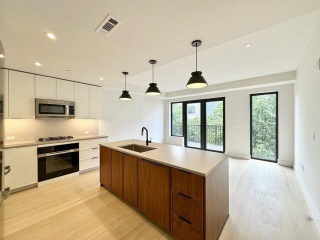 1 bedroom, Boston MA 02135 104411306