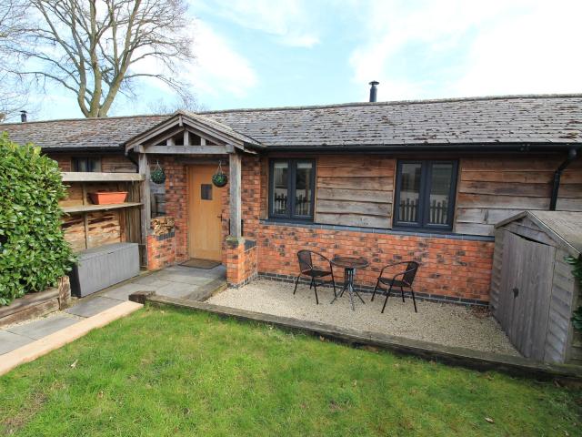 1 bedroom barn character property To Let in Solihull