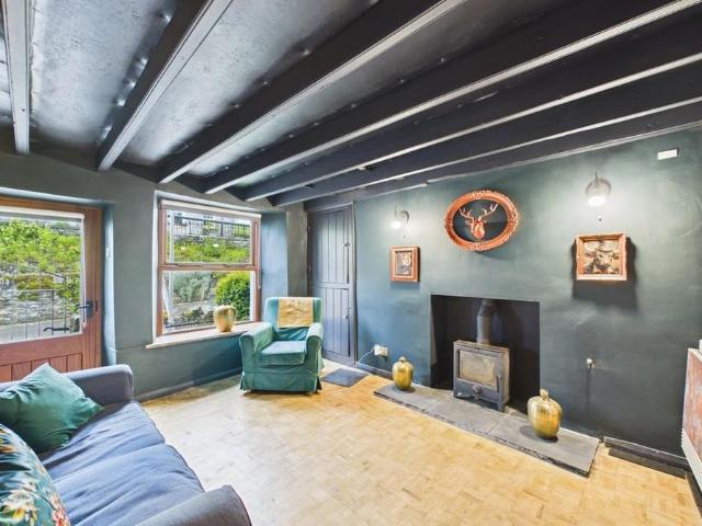 1 bedroom barn conversion to rent
