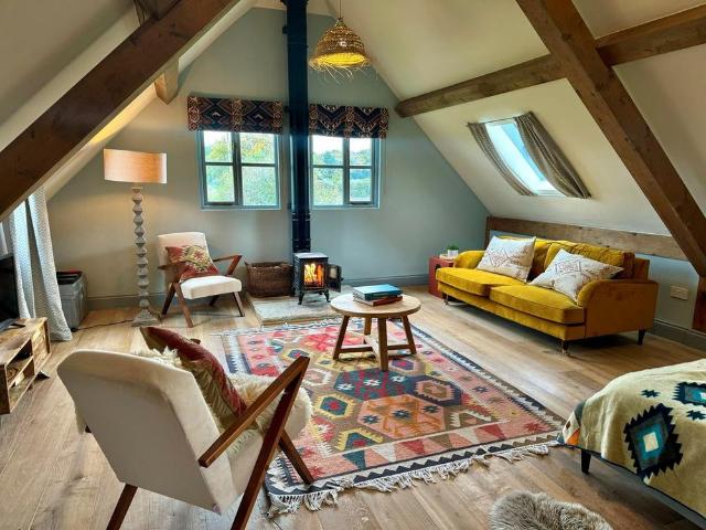1 bedroom barn conversion to rent