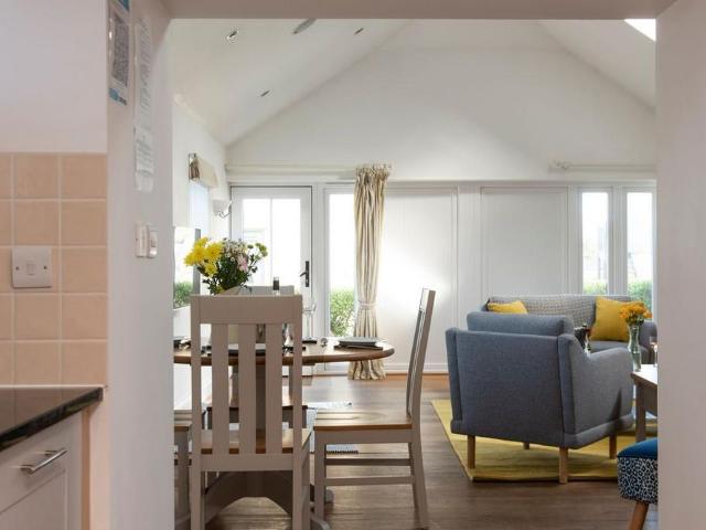 1 bedroom barn conversion to rent