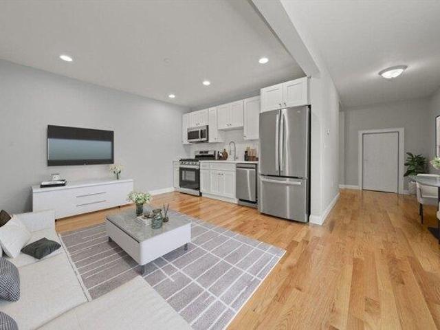 1 bedroom, Beverly MA 01915 104192560