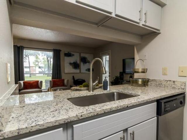 1 bedroom, Bedford TX 76021 LS77111657