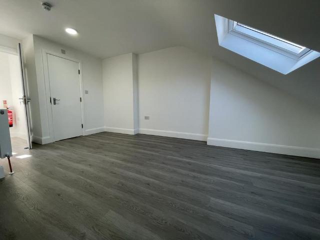 1 bedroom bedsit to rent