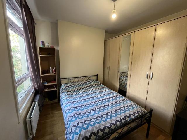 1 bedroom bedsit to rent