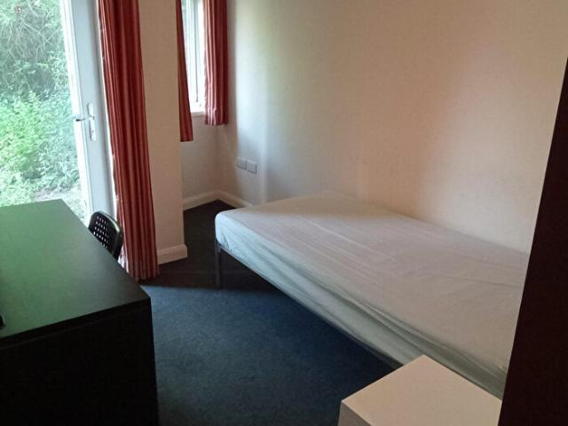 1 Bedroom Block Of Apartments To Rent In Thames Wharf North, Roger Dudman Way, Oxford, Oxfordshire, OX1