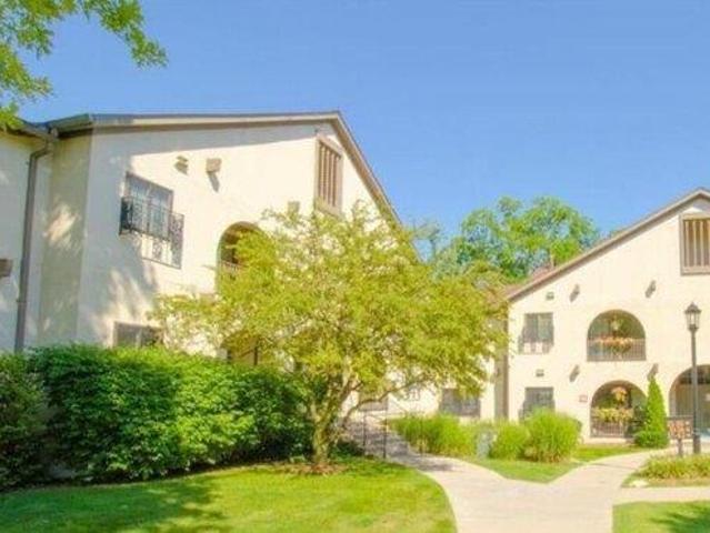 1 bedroom, Bloomfield Hills MI 48304 88487859
