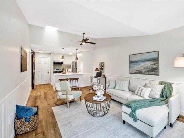 1 bedroom, Brewster MA 02631 103019423