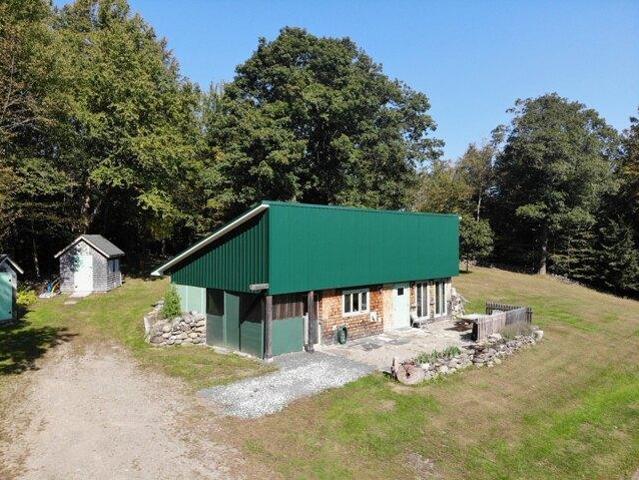 1 bedroom, Brooks ME 04921 104479658
