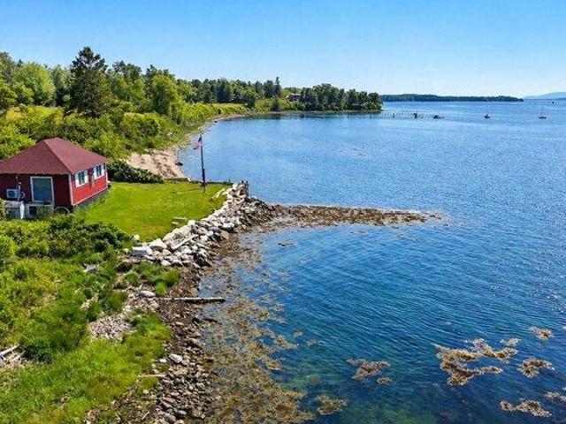 1 bedroom, Brooksville ME 04617 104790534
