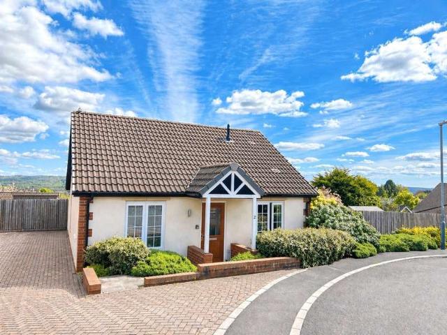 1 Bedroom Bungalow