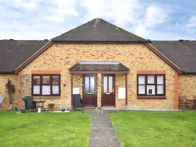 1 Bedroom Bungalow