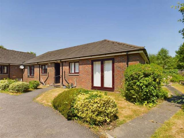 1 Bedroom Bungalow