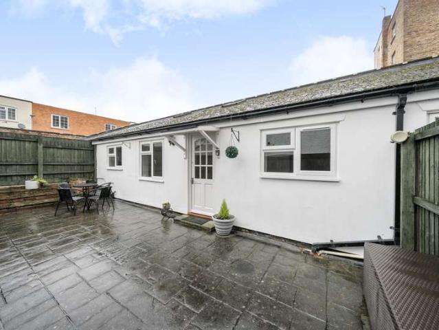 1 Bedroom Bungalow