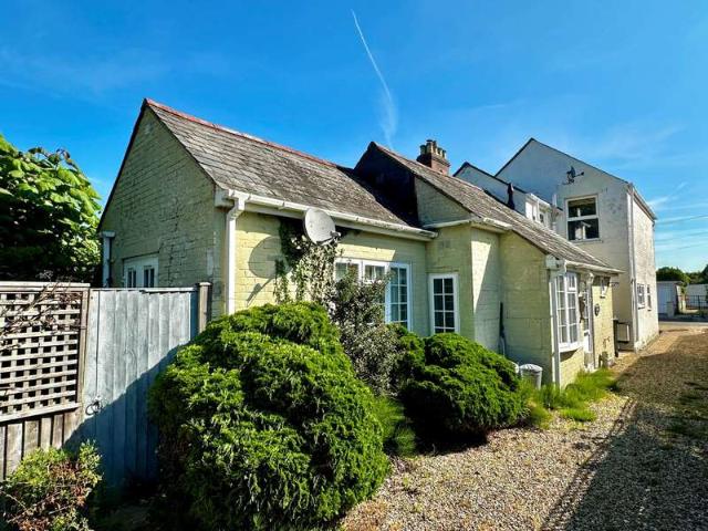 1 Bedroom Bungalow