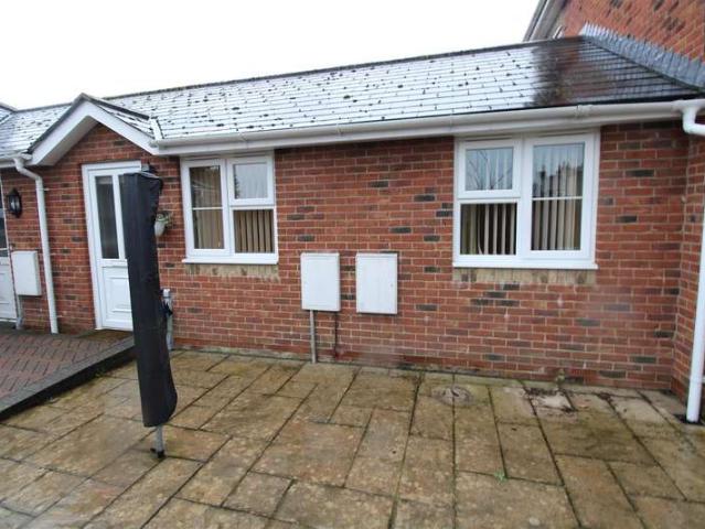 1 Bedroom Bungalow