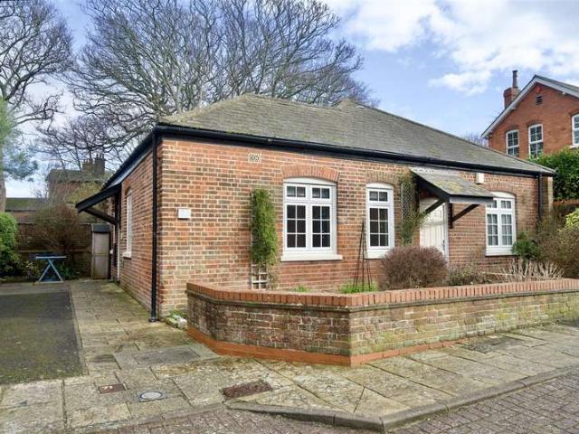 1 Bedroom Bungalow