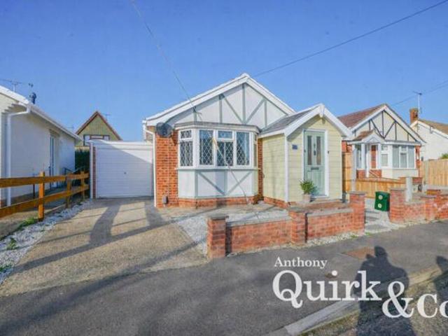 1 Bedroom Bungalow Canvey Island Essex LS101796812