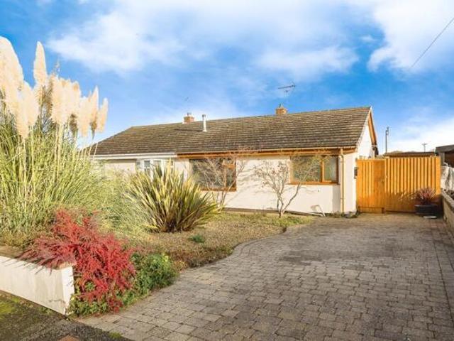 1 Bedroom Bungalow Deeside Flintshire 100733600