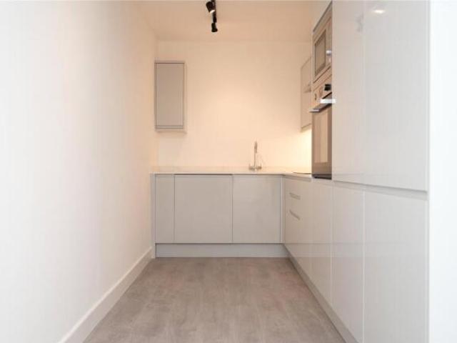 1 bedroom bungalow for rent in Arthur Road, St. Albans, Hertfordshire, AL1