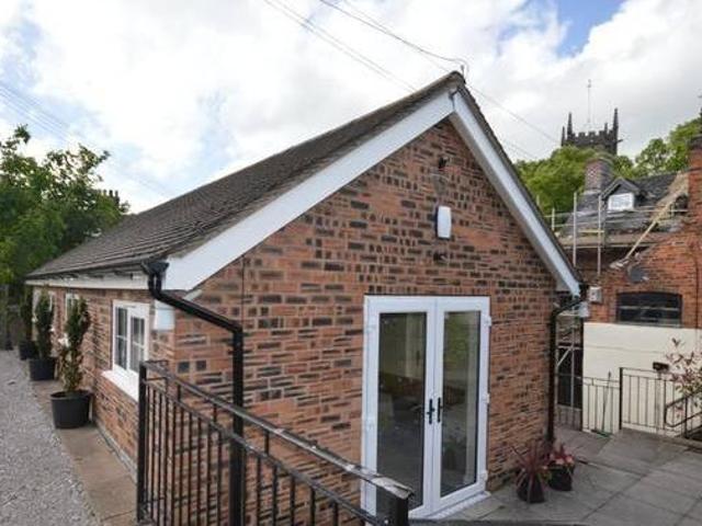1 bedroom bungalow for rent in High Street Sandbach CW11