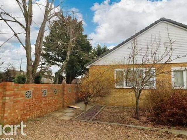 1 bedroom bungalow for rent in London Road DA9