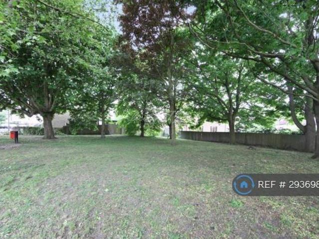 1 bedroom bungalow for rent in Susan Road, London, SE3