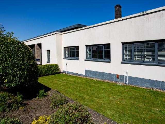 1 bedroom bungalow for sale