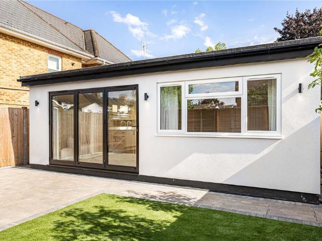 1 bedroom bungalow for sale