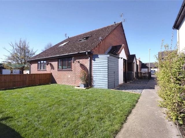 1 bedroom bungalow for sale
